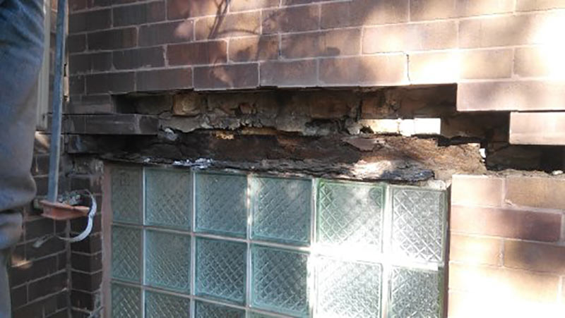 Chicago Masonry Contractors: How To Tuck Point Mortar Joints?